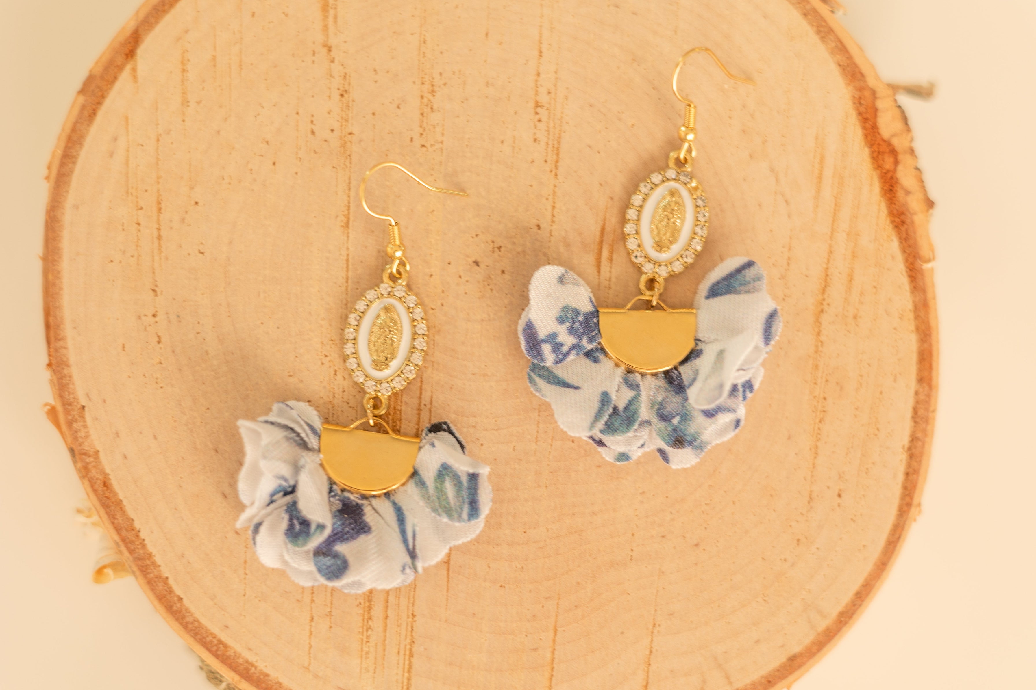 Maria - Auspice Maria - Gold